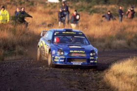 Richard Burns foi Campeão do Mundo de Ralis há 25 anos | AutoSport