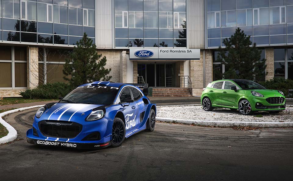 Ford Puma Rally1 ‘festejou’ 1 milhão de Ford na fábrica de Craiova ...