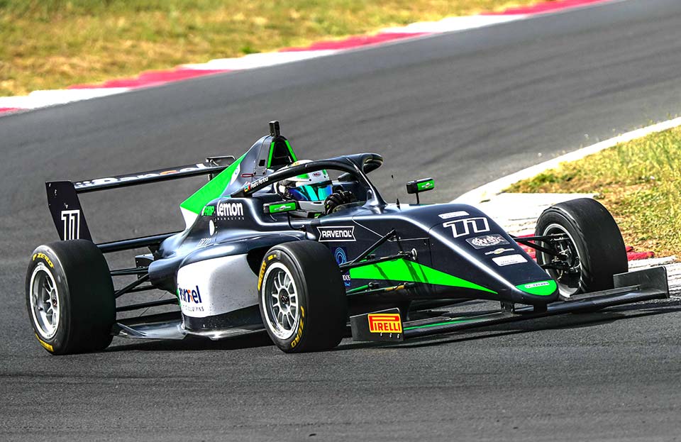 Pedro Perino perto do top-10na Fórmula 4 italiana em Vallelunga | AutoSport