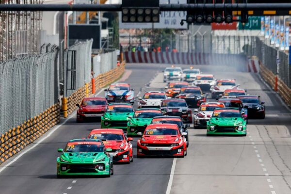 Taça de Carros de Turismo de Macau: Triunfo de Rob Huff | AutoSport