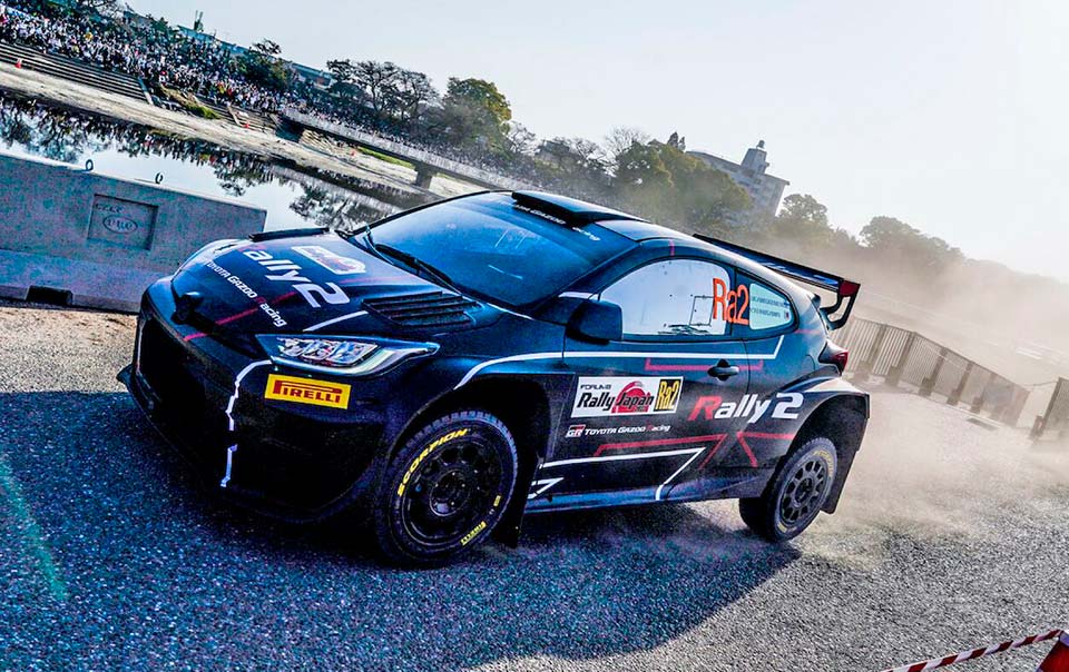 Novo Toyota GR Yaris Rally2 mostrado ao mundo | AutoSport