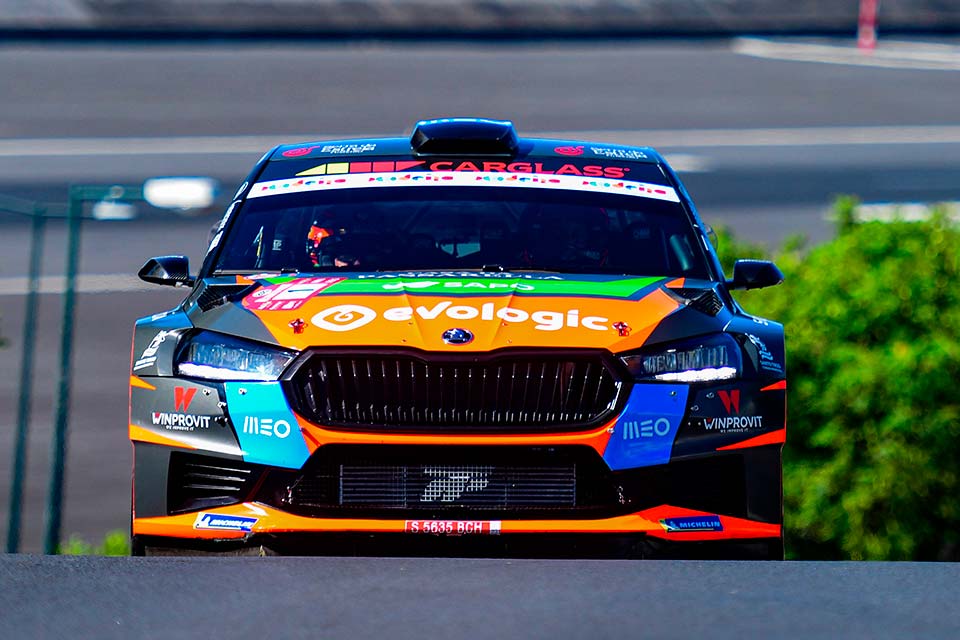 Armindo Araújo: “mais entrosados com o Skoda, rápidos e entusiasmados com o que aí vem…” | AutoSport