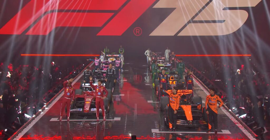 F1 75 Live: Luz verde para a época 2025, com um espetáculo grandioso ...