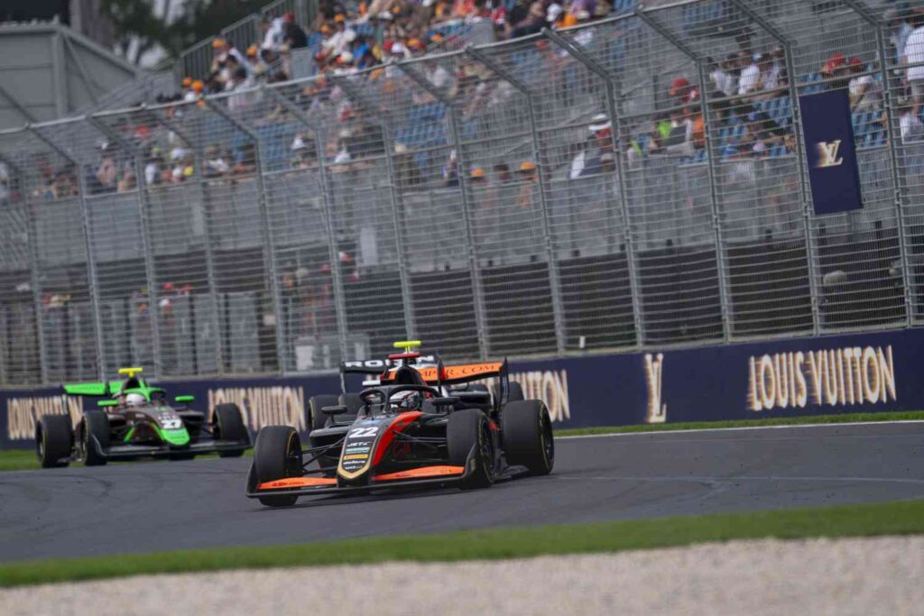 F3: Ivan Domingues estreia-se com um 20º lugar na Austrália | AutoSport