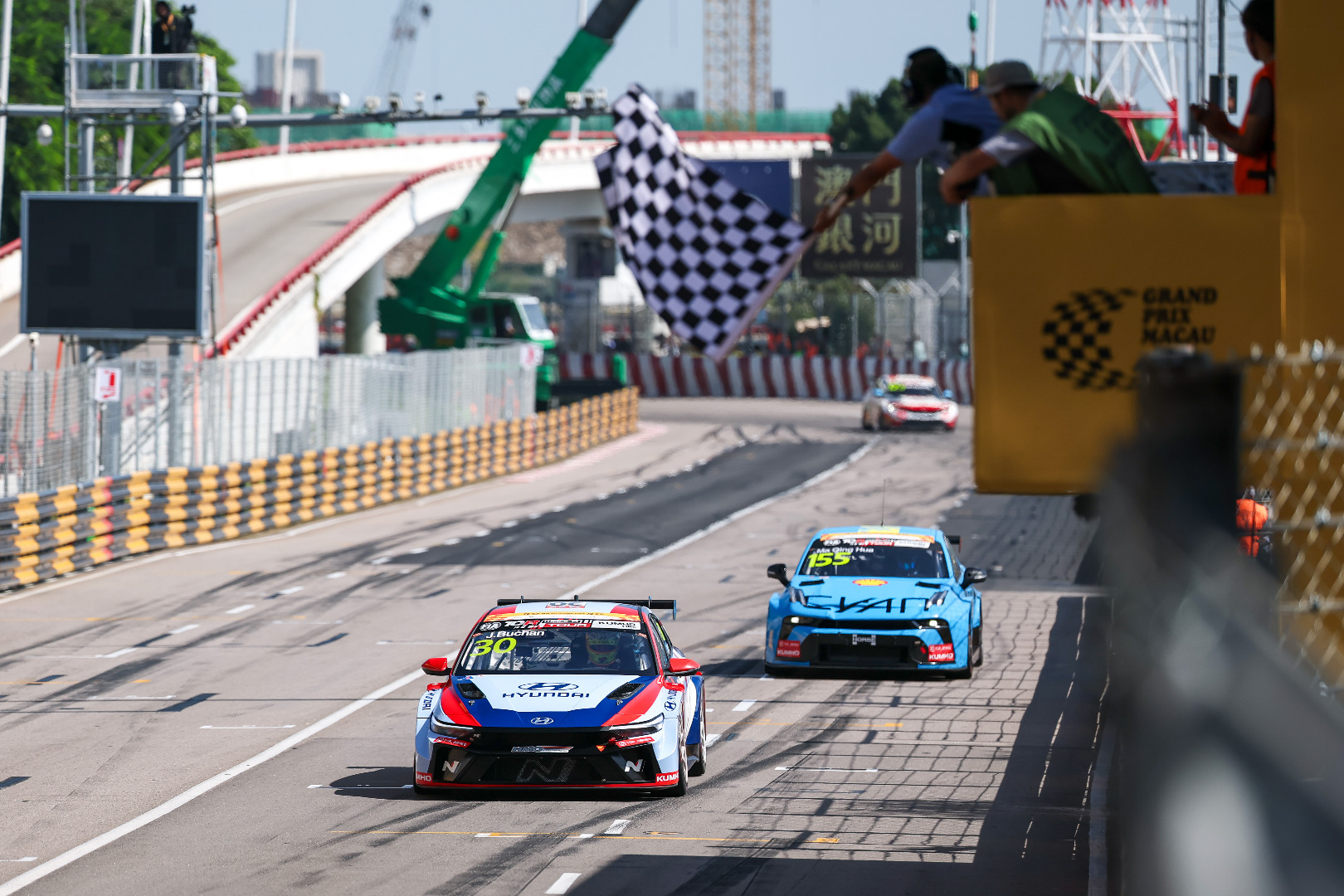 Josh Buchan faz história e vence a Corrida da Guia em Macau | AutoSport